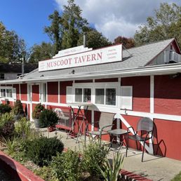 MUSCOOT TAVERN - Updated October 2025 - 214 Photos & 272 Reviews - 105 ...