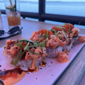 WOVEN SEAFOOD & CHOPHOUSE - Updated July 2025 - 608 Photos & 283 ...