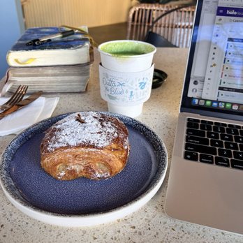 OUTTA THE BLUE CAFE - Updated June 2024 - 181 Photos & 110 Reviews ...