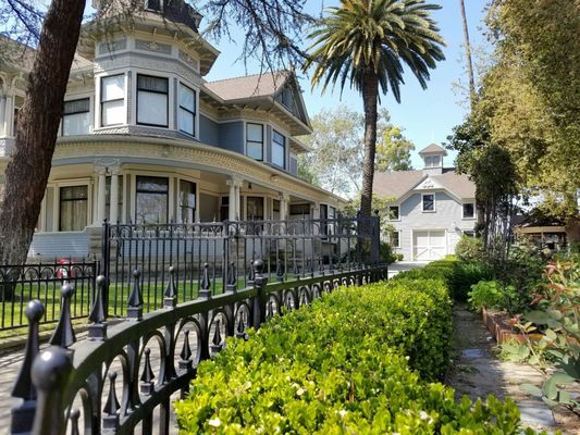 BEMBRIDGE HOUSE - 35 Photos - 953 Park Circle Dr, Long Beach ...