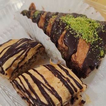 FARHAT SWEETS - Updated March 2025 - 358 Photos & 172 Reviews - 2999 E ...