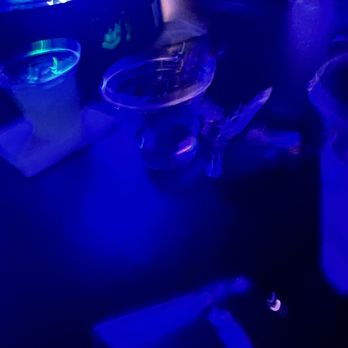 DEUCES KITCHEN AND COCKTAILS - Updated December 2025 - 55 Photos & 21 ...