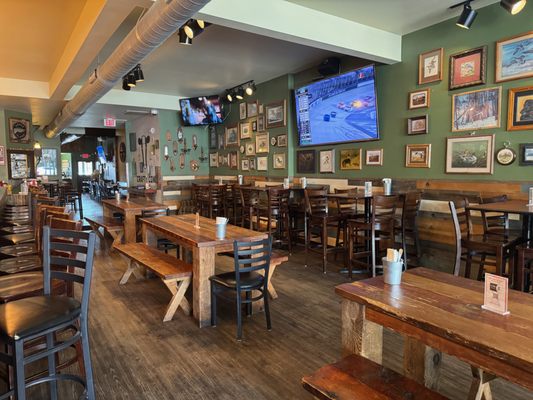 CRAFTY COW - BURGERS & FRIED CHICKEN - Updated May 2026 - 150 Photos ...