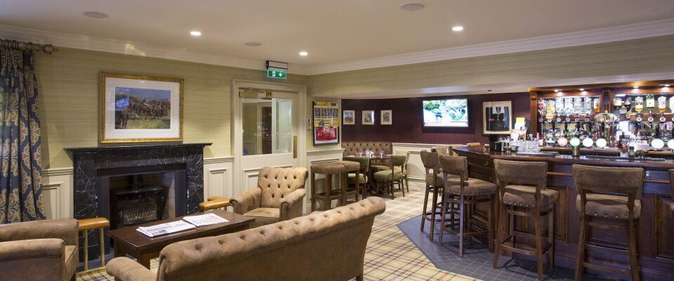 MONASTERBOICE INN - Updated September 2024 - 18 Photos & 14 Reviews ...