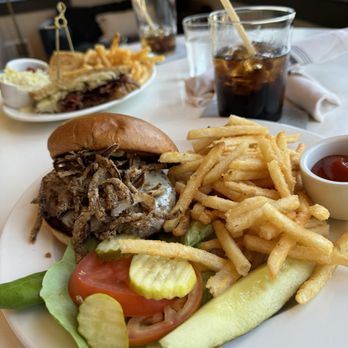 TROUT FARM INN - Updated May 2025 - 171 Photos & 139 Reviews - 7701 E ...