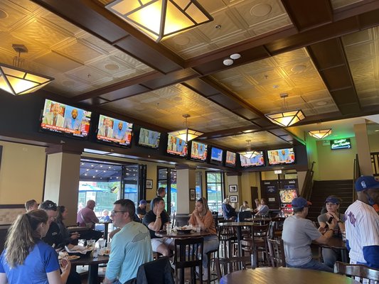 THE SPORTS CORNER BAR & GRILL - Updated November 2024 - 106 Photos ...
