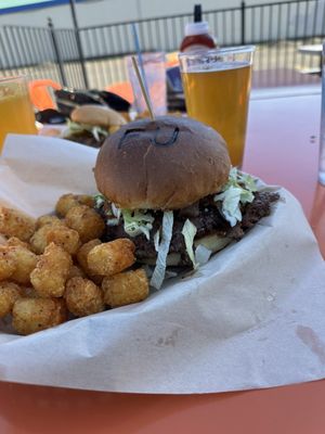 FU-BURGER - Updated July 2024 - 16 Photos & 18 Reviews - 526 Wellington ...