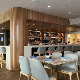 GREEK BISTRO - Updated December 2025 - 1037 Photos & 1317 Reviews - 135 ...