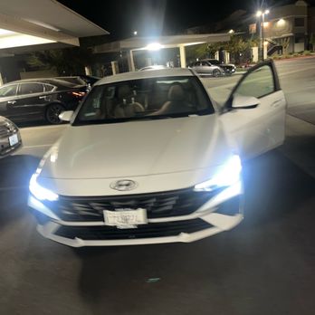 LITHIA HYUNDAI OF FRESNO - 92 Photos & 273 Reviews - 5590 N Blackstone ...
