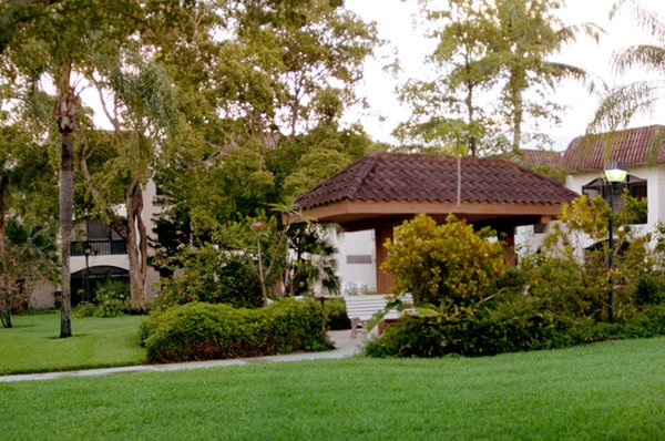 COVENANT LIVING - Updated December 2025 - 52 Photos & 16 Reviews - 9215 ...