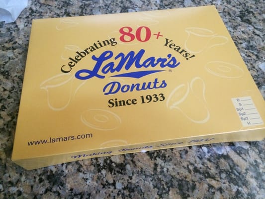 LAMAR’S DONUTS AND COFFEE - 136 Photos & 85 Reviews - 1101 W Drake Rd ...