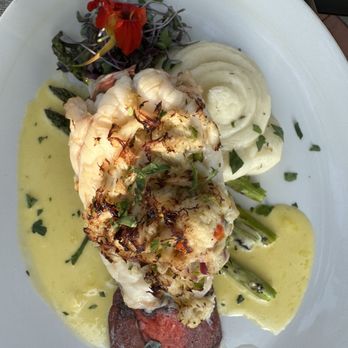 WALLOON LAKE INN - Updated June 2025 - 128 Photos & 91 Reviews - 4178 W ...