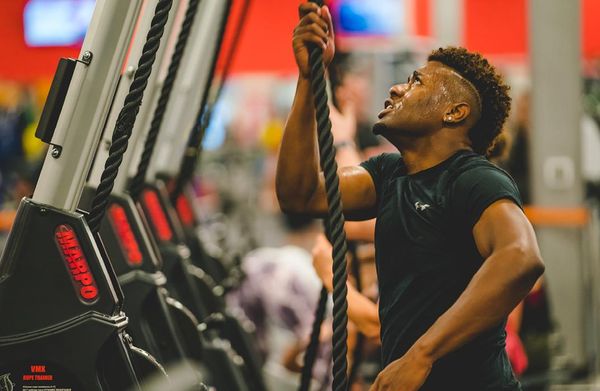 CRUNCH FITNESS - TOLEDO - 20 Photos - 4925 Jackman Rd, Toledo, Ohio ...