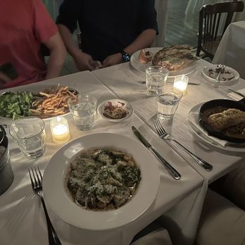 VIN ROUGE - Updated June 2025 - 476 Photos & 635 Reviews - 2010 ...