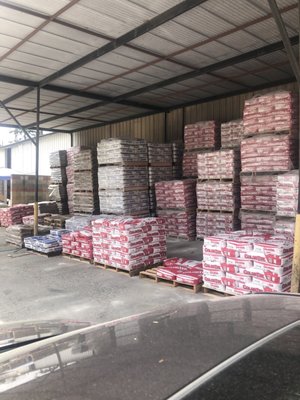 THOMPSON BUILDING MATERIALS - Updated July 2024 - 167 Photos & 71 ...