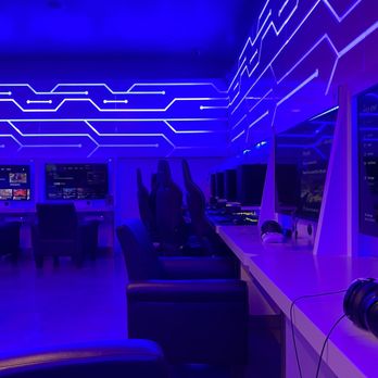 GAMEWAY - Updated July 2025 - 63 Photos & 42 Reviews - 600 World Way ...