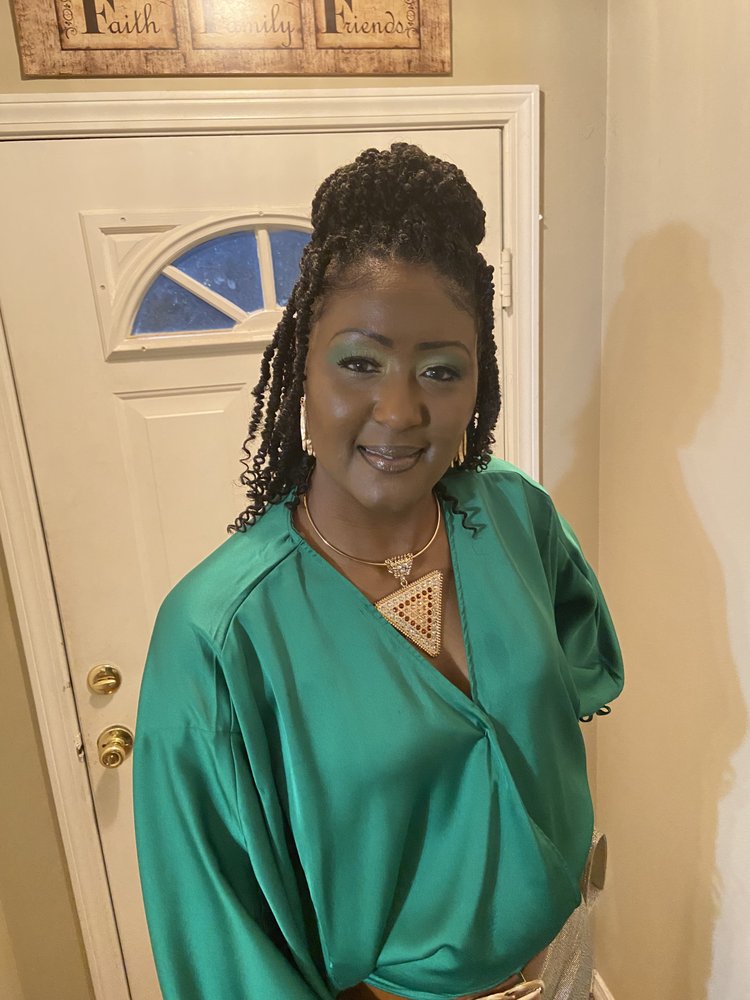 SANDY ROSE, REALTOR VYLLA HOME - Updated June 2025 - Contact Agent ...