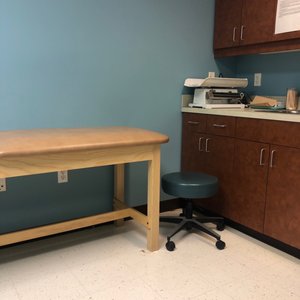 FLORENCE EYE CENTER - 711 Cox Creek Pkwy, Florence, Alabama ...