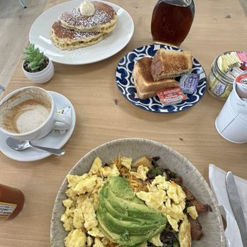 EARLY BIRD - Updated October 2025 - 35 Photos & 21 Reviews - 8536 Ridge ...