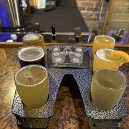 WICKED WARREN’S - Updated October 2025 - 97 Photos & 31 Reviews - 119 W ...