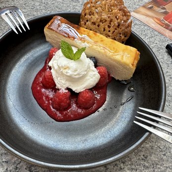 EARLS KITCHEN + BAR - Updated October 2025 - 94 Photos & 88 Reviews ...