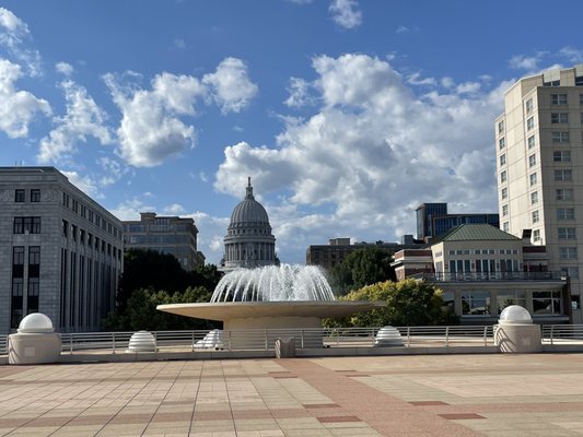 MONONA TERRACE COMMUNITY AND CONVENTION CENTER - 98 Photos & 56 Reviews ...