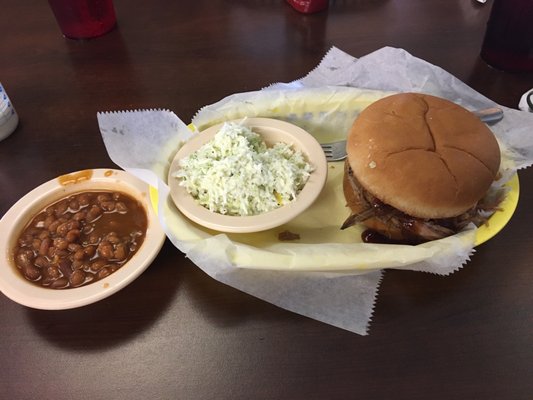 CABIN CREEK BBQ - 29 Photos & 48 Reviews - 199 Memorial Dr, Nicholson ...