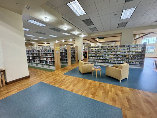 LADY LAKE PUBLIC LIBRARY - Updated July 2025 - 11 Photos - 225 W Guava ...