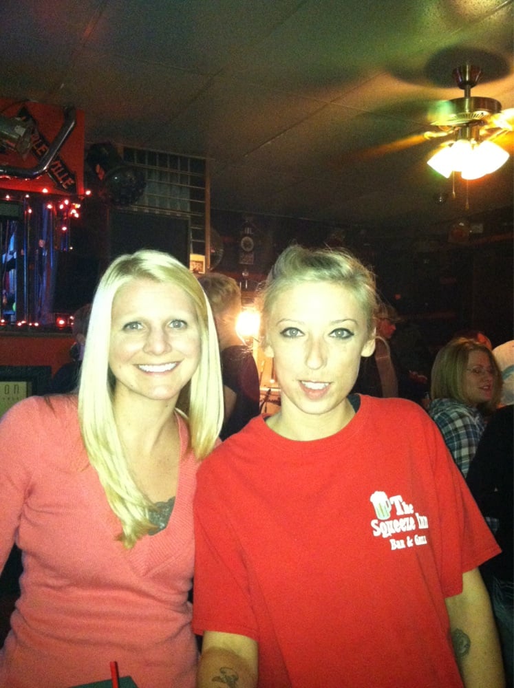 THE SQUEEZE INN - Updated July 2025 - 126 E McConnell St, Oxford ...