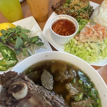 LASAM PHO - Updated June 2024 - 204 Photos & 116 Reviews - 7777 Sunrise ...