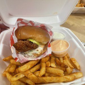 NANU’S HOT CHICKEN - Updated January 2025 - 1755 N 13th St ...