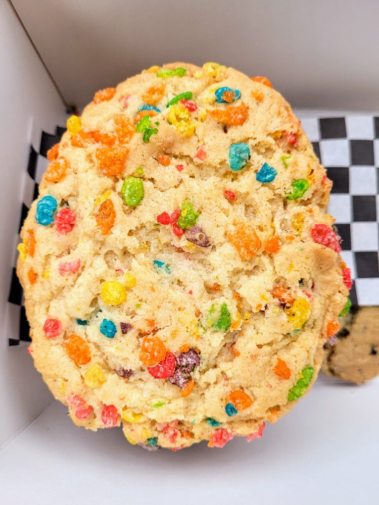 MIDNIGHT COOKIE - Updated June 2025 - 61 Photos & 51 Reviews - 9714 NE ...