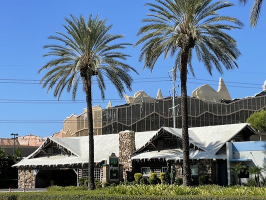 ALPINE INN - Updated October 2024 - 112 Photos & 154 Reviews - 715 W ...