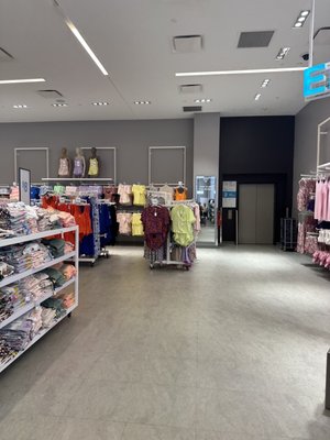 PRIMARK - Updated August 2025 - 105 Photos & 20 Reviews - 445 Albee ...