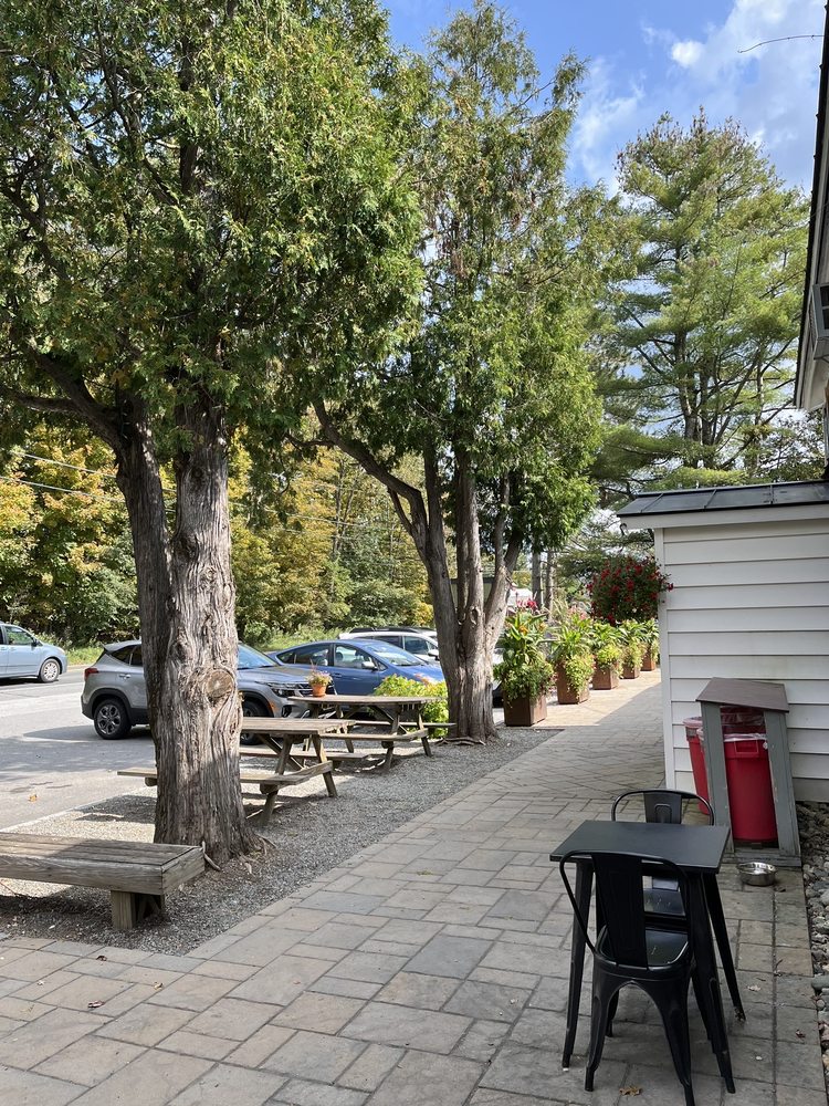 EDELWEISS MOUNTAIN DELI - Updated December 2025 - 94 Photos & 69 ...