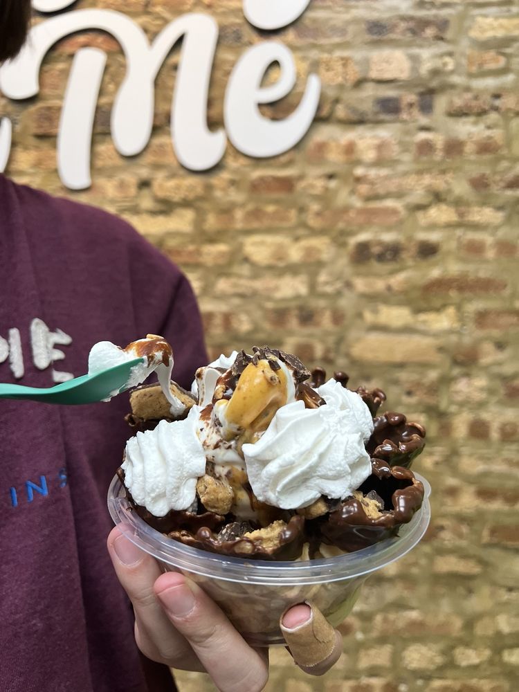 RUNAWAY COW - Updated October 2025 - 81 Photos & 49 Reviews - 608 W ...