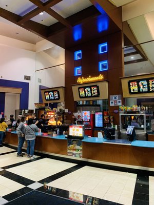 LODI STADIUM 12 CINEMAS - 87 Photos & 225 Reviews - 109 N School St ...