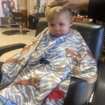 SUPERCUTS - Updated April 2026 - 30 Photos & 21 Reviews - 1585 Central ...