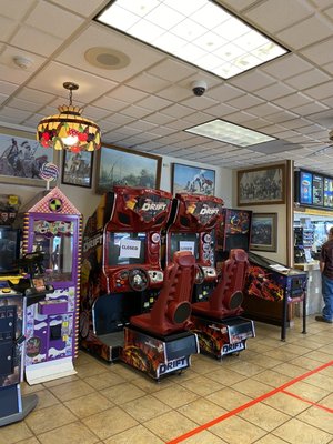 MINER’S DRIVE-IN RESTAURANT - Updated April 2024 - 407 Photos & 657 ...