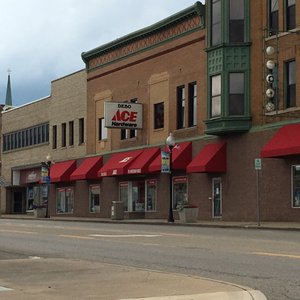 MENARDS - Updated August 2024 - 5353 Mahoney Dr, Peru, Illinois ...