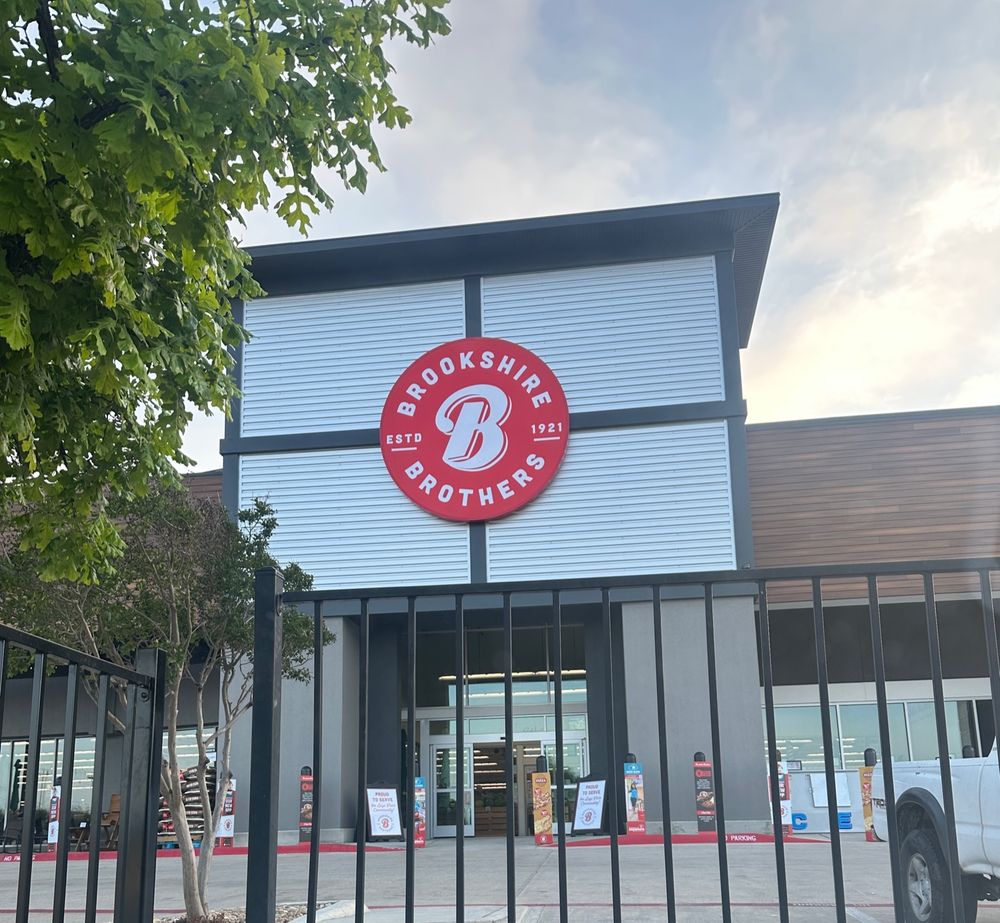 BROOKSHIRE BROTHERS - 26 Photos - 8087 Bronco Ln, Lago Vista, Texas ...