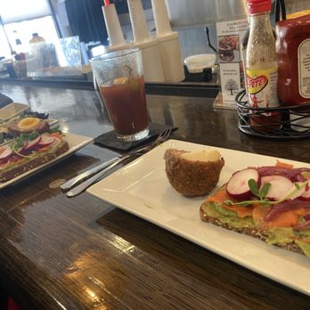 RED DOG BAR & BISTRO - Updated April 2025 - 16 Photos & 21 Reviews ...