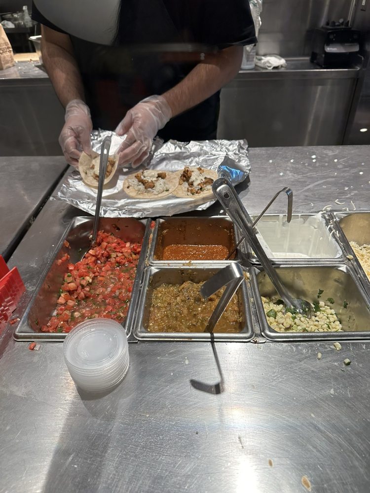 CHIPOTLE MEXICAN GRILL - Updated January 2025 - 31 Photos & 74 Reviews ...