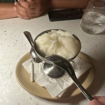 BAR ISSI - Updated December 2025 - 342 Photos & 232 Reviews - 414 N ...