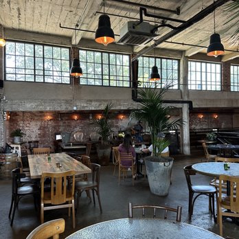 PROVENDER HALL - Updated May 2024 - 210 Photos & 160 Reviews - 122 E ...