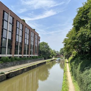 SUMMER HOUSE - Updated June 2024 - E Capitol Cir NW, Washington ...