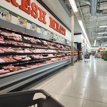 WINCO FOODS - Updated August 2025 - 33 Photos & 96 Reviews - 1222 NE ...