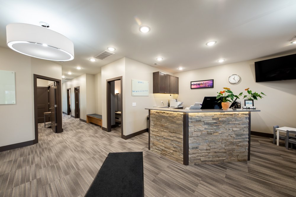 MASON SPINE & INJURY CENTER - 23 Photos - 969 Reading Rd, Mason, Ohio ...