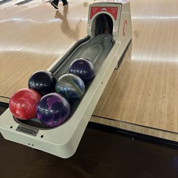 BANDERA BOWLING CENTER - Updated November 2025 - 98 Photos & 113 ...