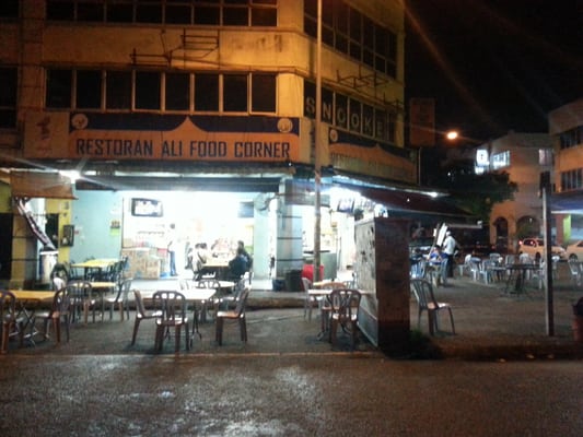 RESTORAN ALI FOOD CORNER - Drôme, Jalan Damai Perdana 1/8A,, Kuala ...